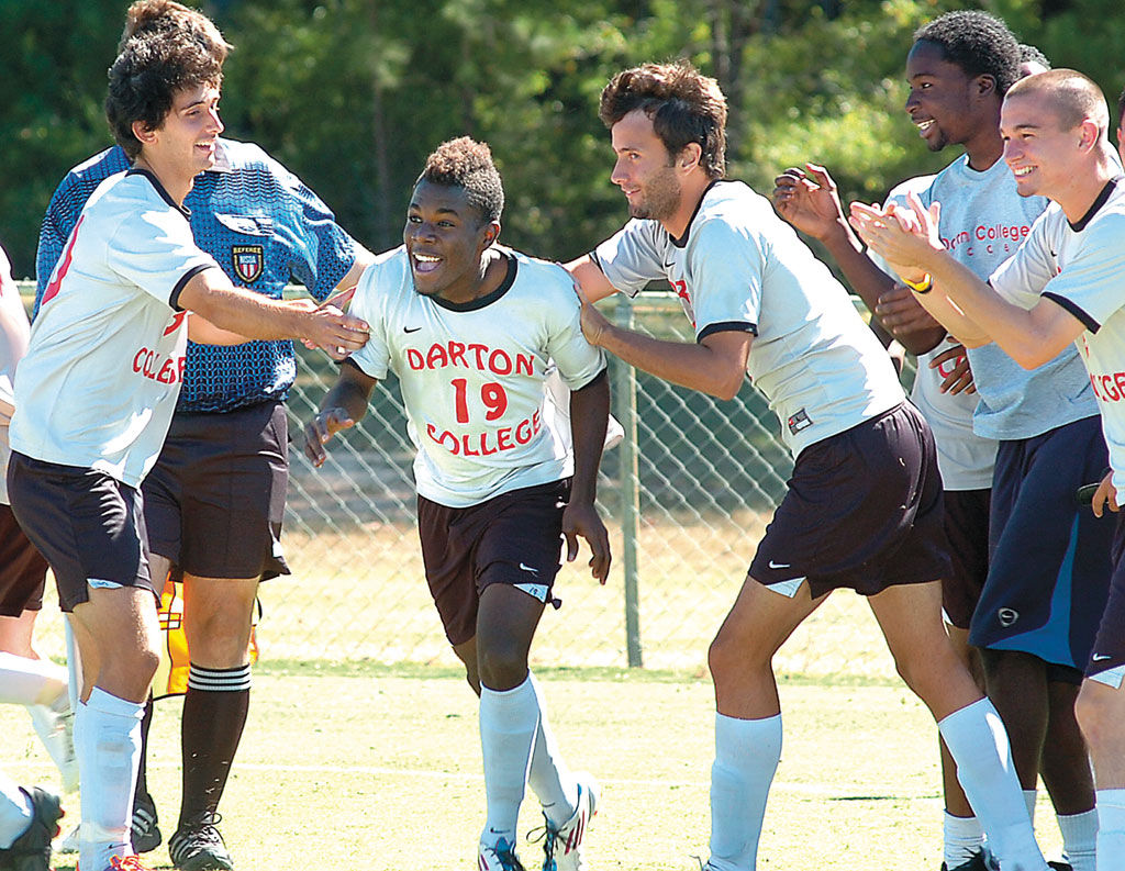 Darton looks like No. 1 team in nation, routs rival Ga. Perimeter ...