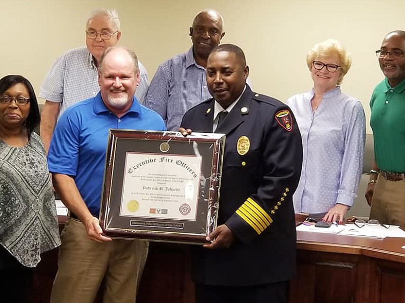 Roderick Jolivette completes Executive Fire Officer program – Albany Herald