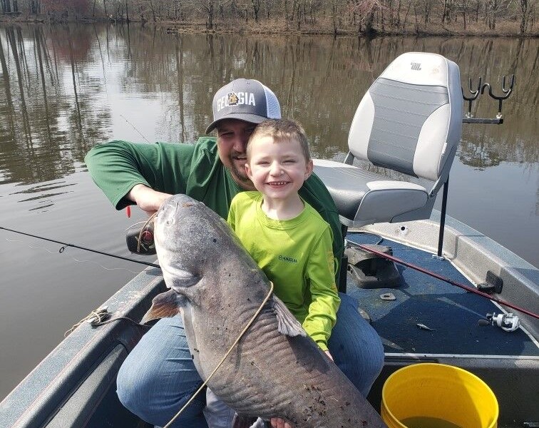 Southerners earn their propers by catfishing – Albany Herald
