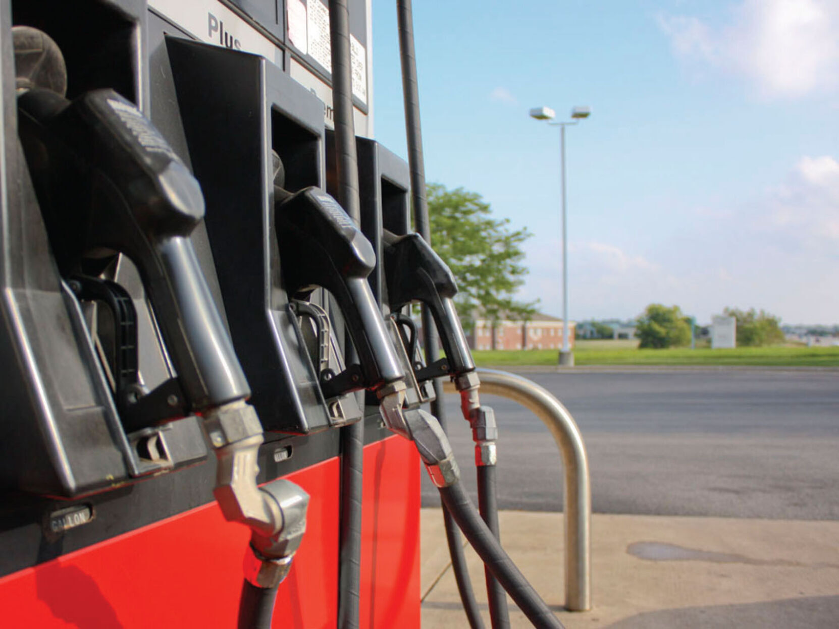 More pain at the pump as gas prices continue climbing – Albany Herald
