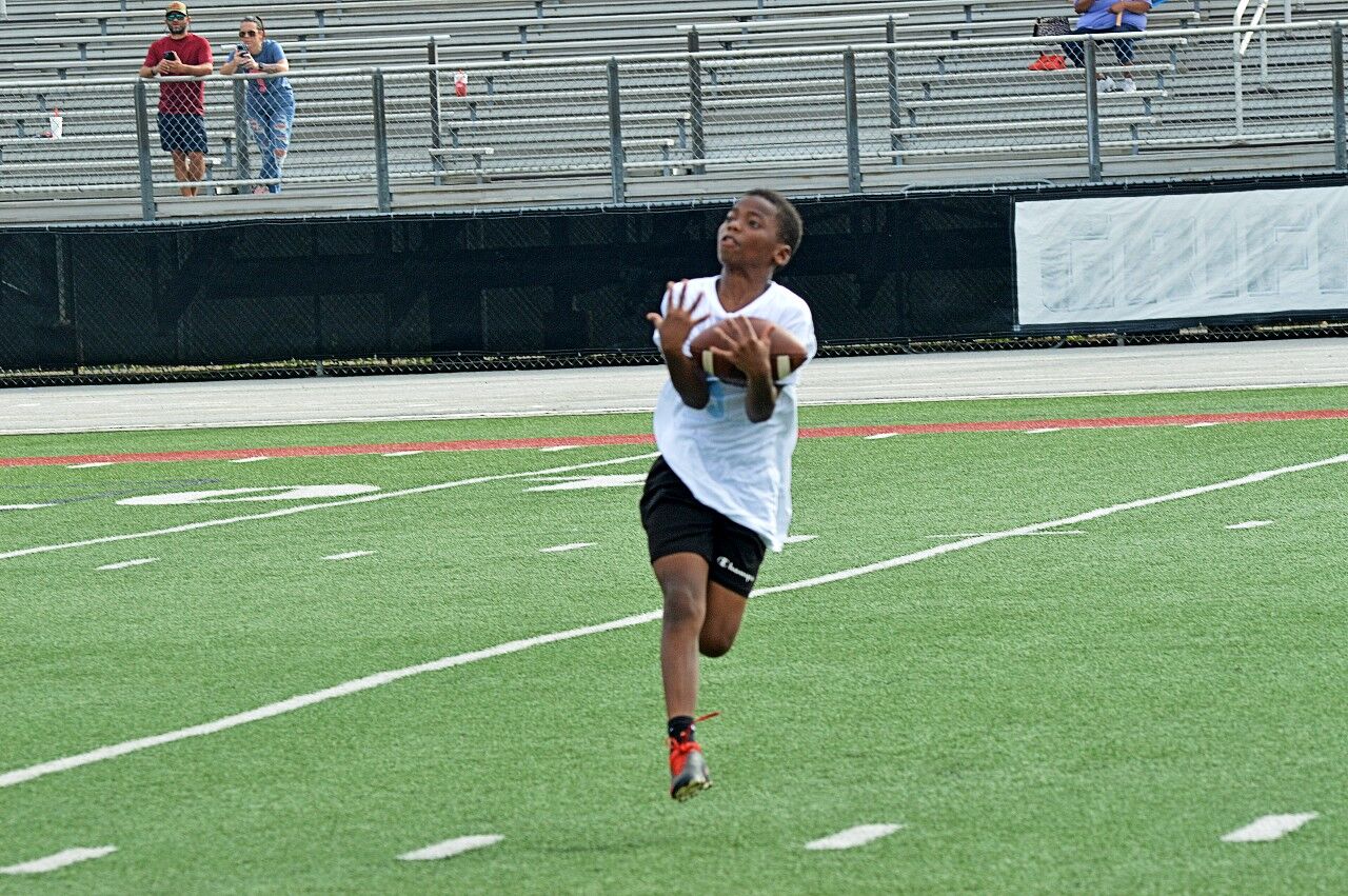 PHOTOS: Lee County grad, NFL fullback Tory Carter hosts first camp at ...