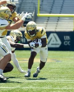 Georgia Tech: Wreck ‘Em Edges Swarm, 20-19, in White and Gold Game ...