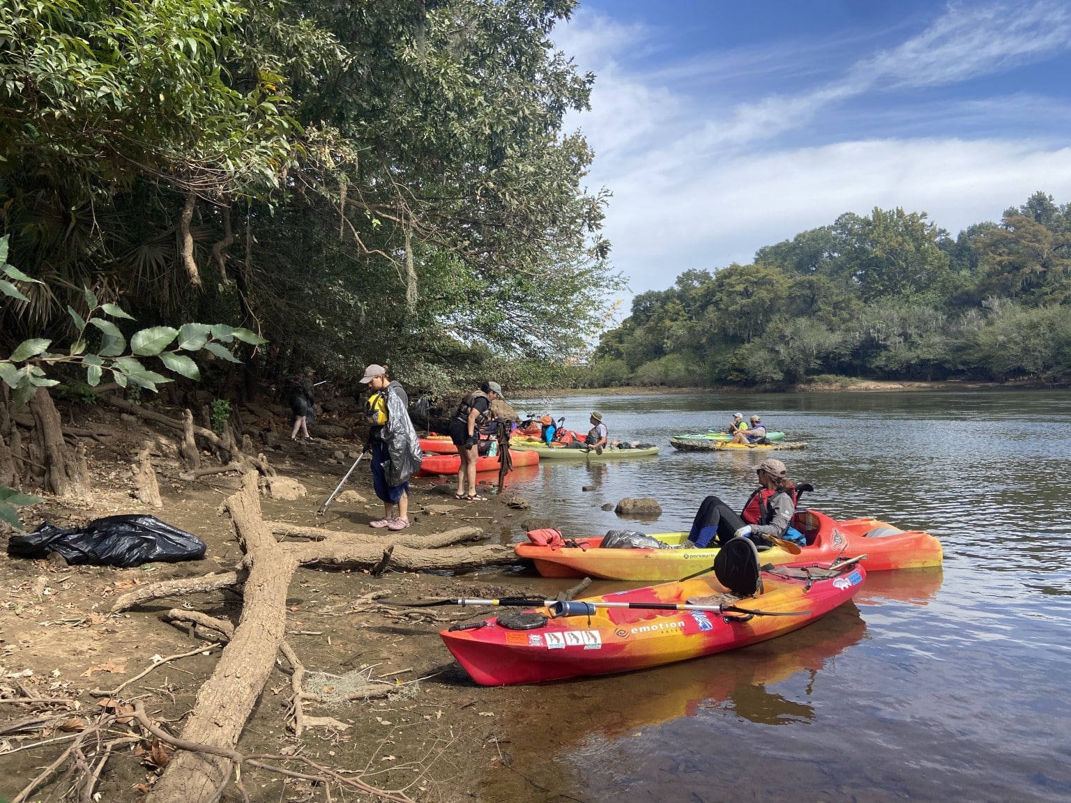 Dougherty Rivers Alive's Flint River clean-up event sees more than 500 ...