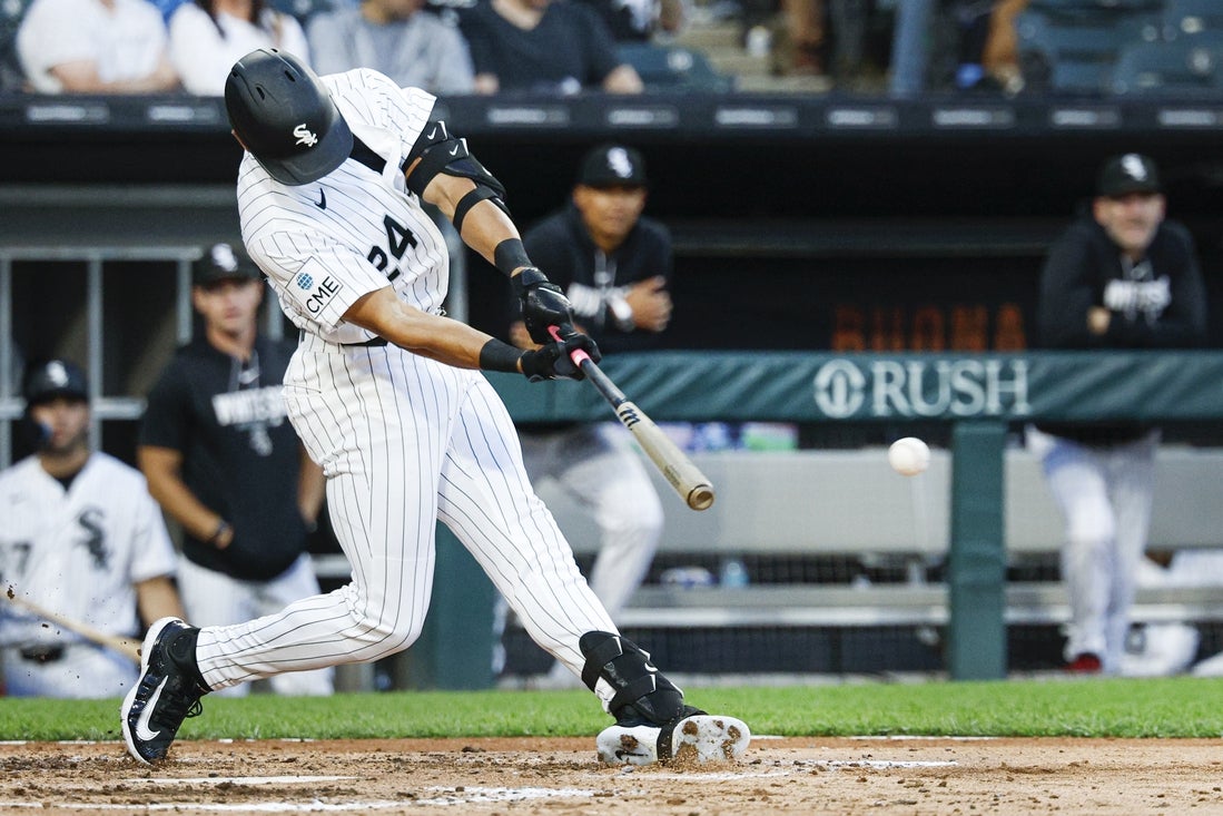 Davis Martin, White Sox hold down Braves, grab first in AL Central ...